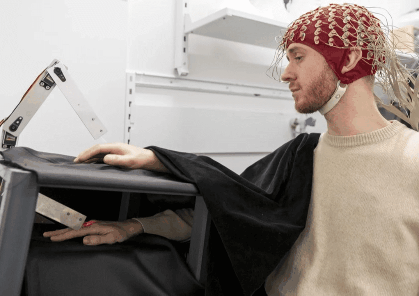 Nature Communications: Alpha Oscillations Set the Timing of Vision ...